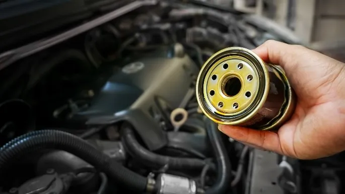 FUNGSI DARI FILTER OLI PADA MOBIL | Berita & Artikel | Morena Rent